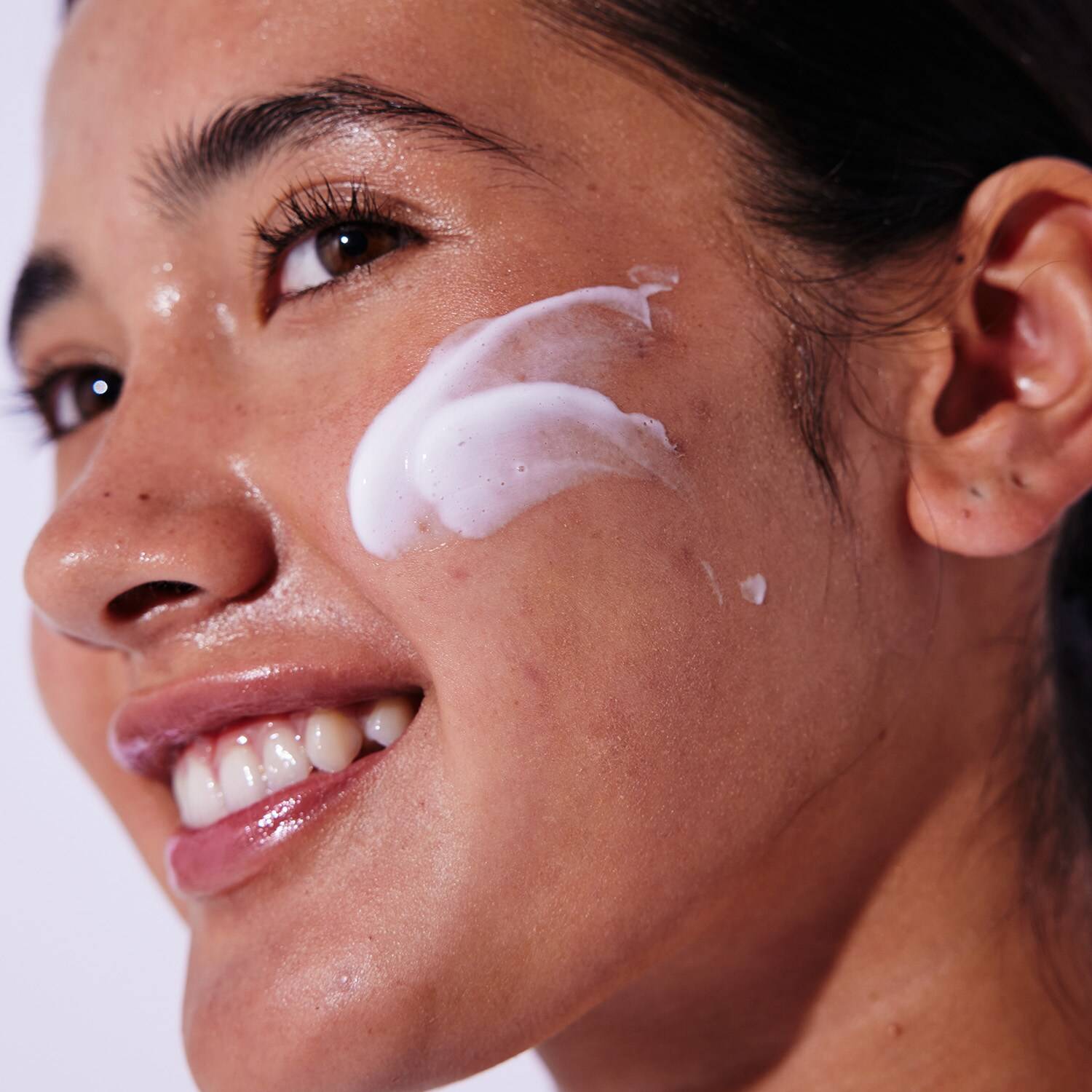 INDU Universal Cream Cleanser Refillable 50ml | FEELUNIQUE